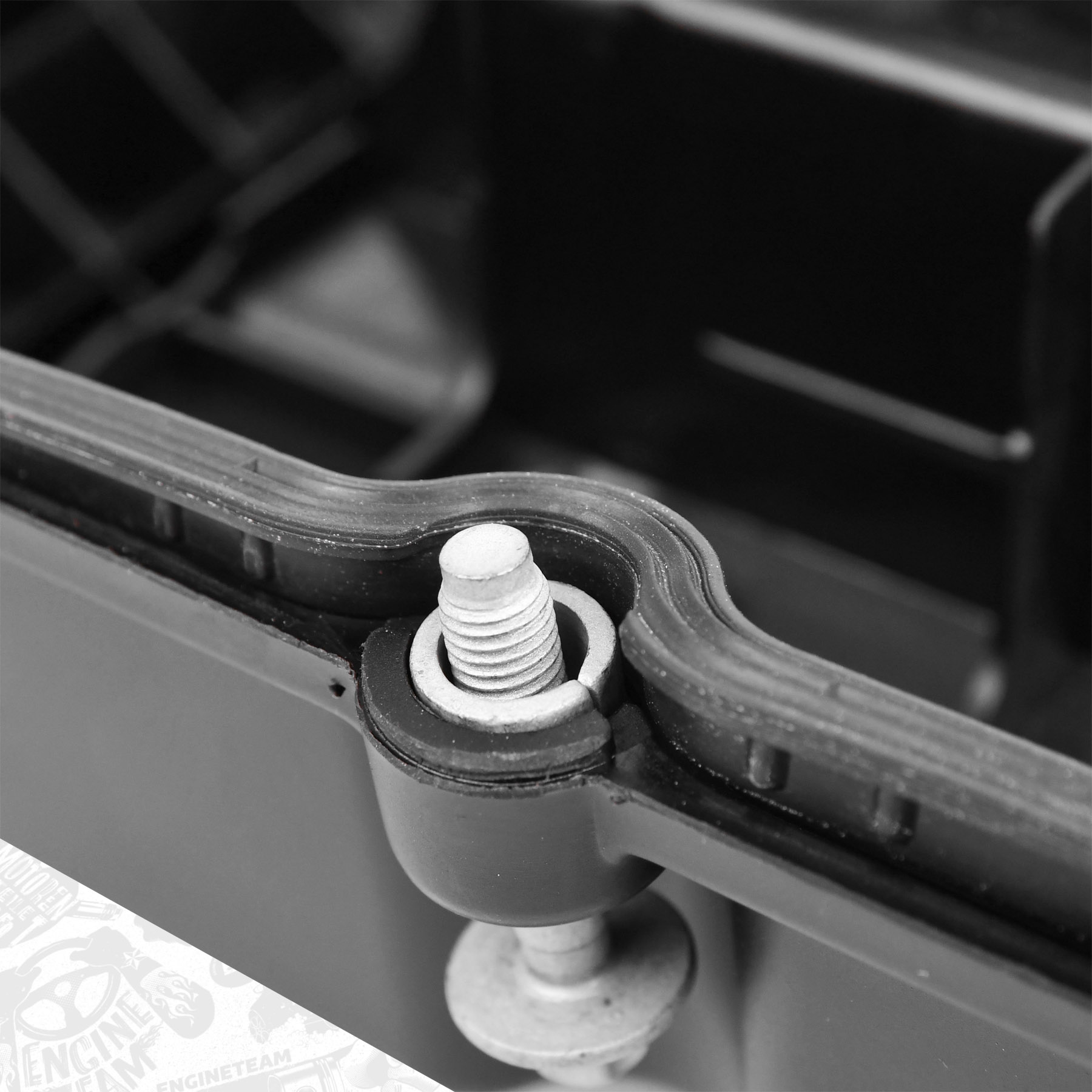Cylinder Head Cover - RV0009 ET ENGINETEAM - 7552281, 11127552281, 477. ...